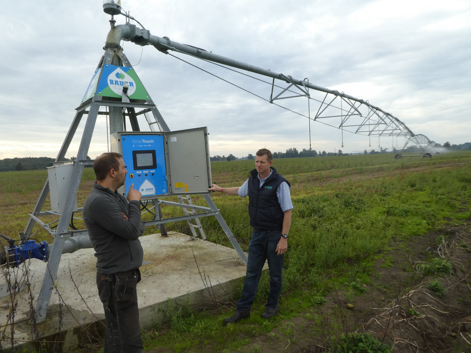 Pivot / Linear - Röhren- und Pumpenwerk BAUER